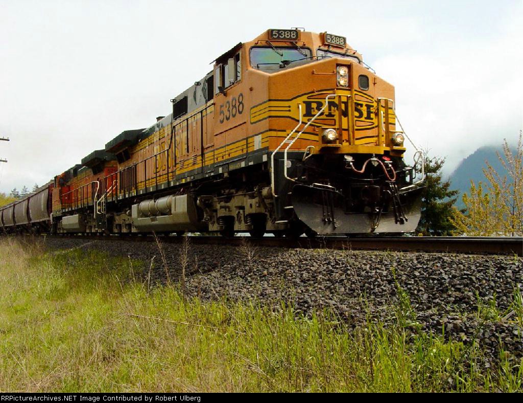 BNSF 5388